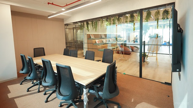 GoSpace 23037 - WorkSpaceCo. Skyline - 10 Seater Conference Room | Meeting Space near Adajan ...